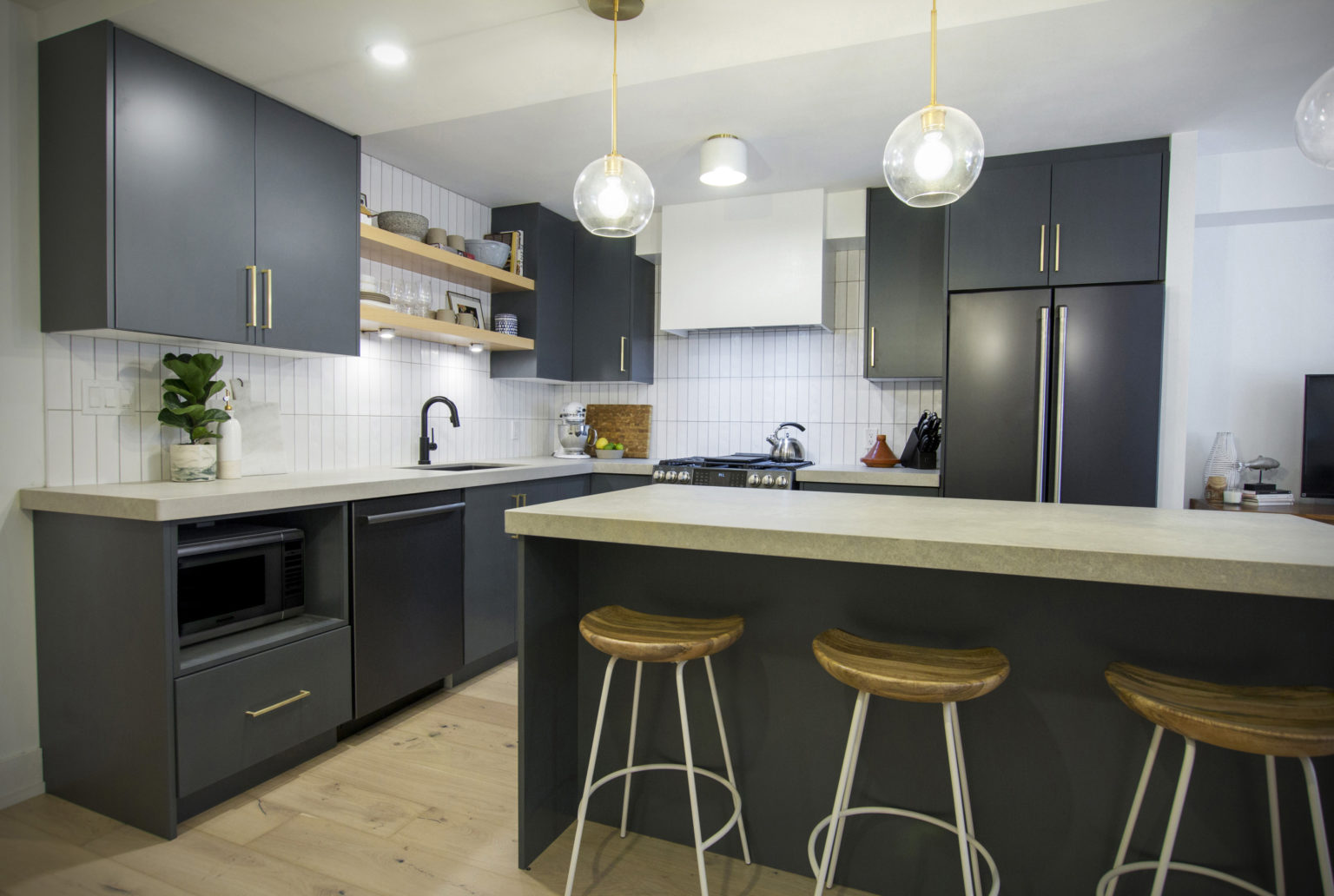 Project Spotlight: Toronto Condo Kitchen Renovation – Inspire Homes